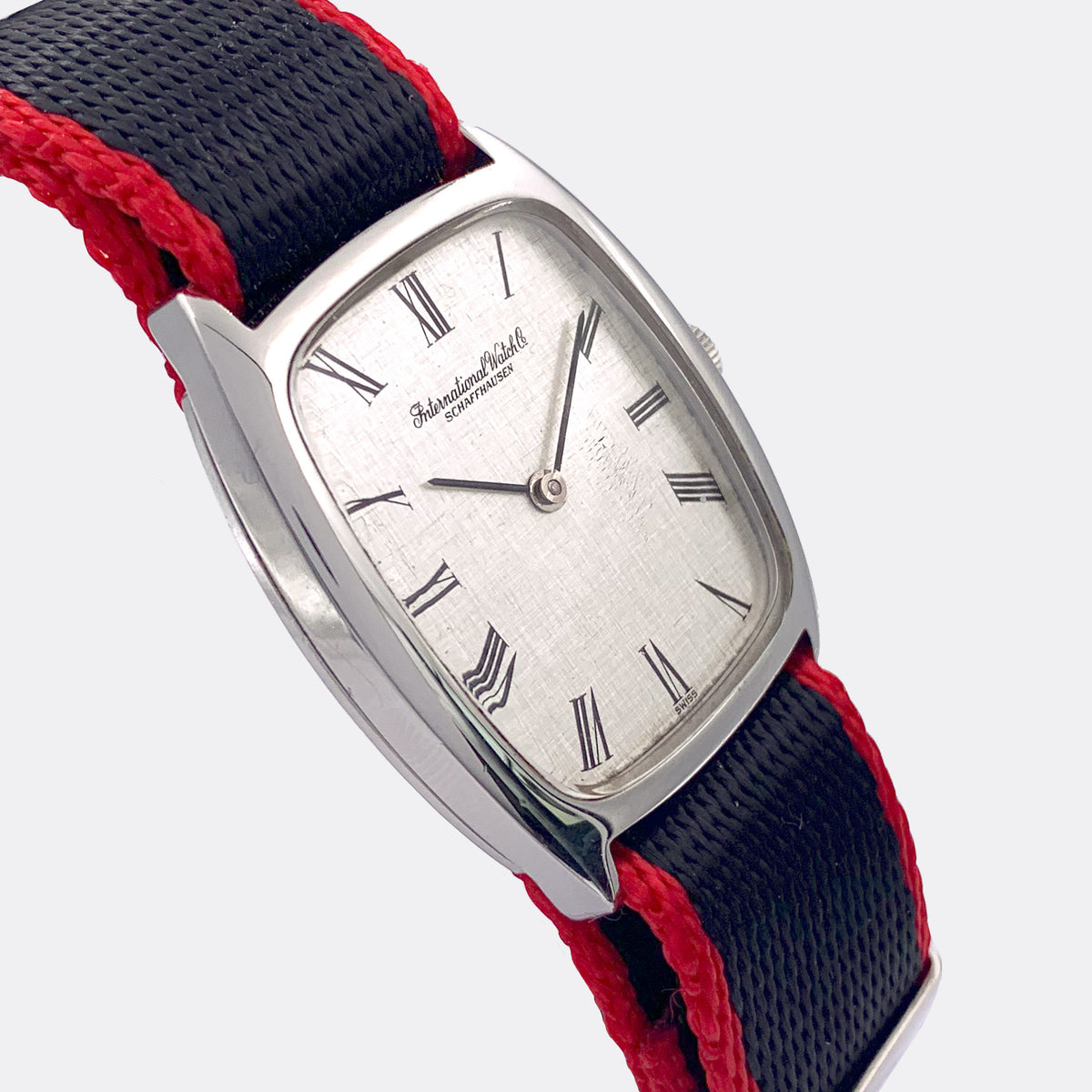 IWC | Tonneau | Linen Dial | Ref. 2582 | 1970s – littleTHINGSforYOU.com